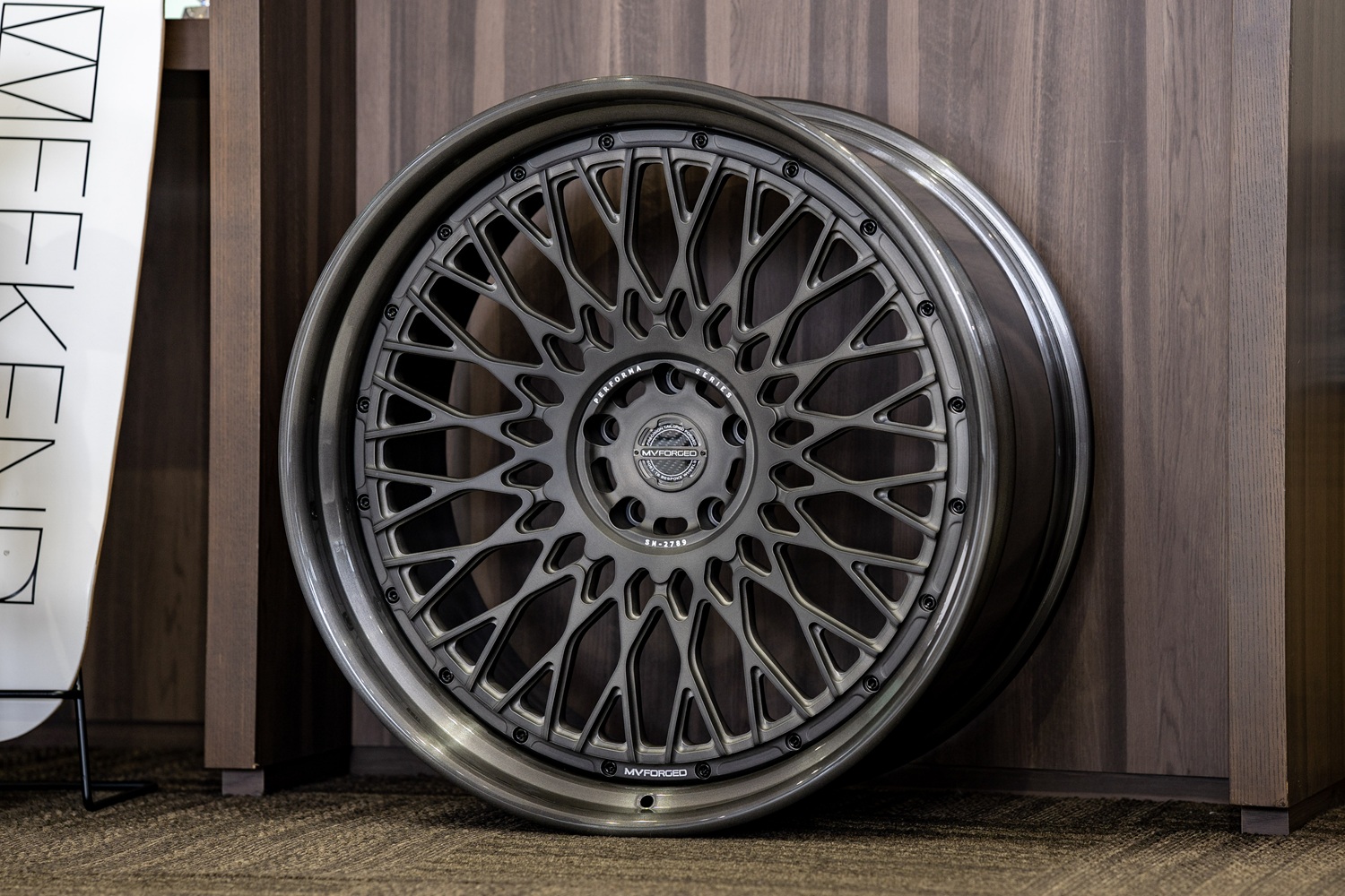 オーダーホイール第一号がついにbondNAGOYAに着弾！！ | bond shop NAGOYA BLOG