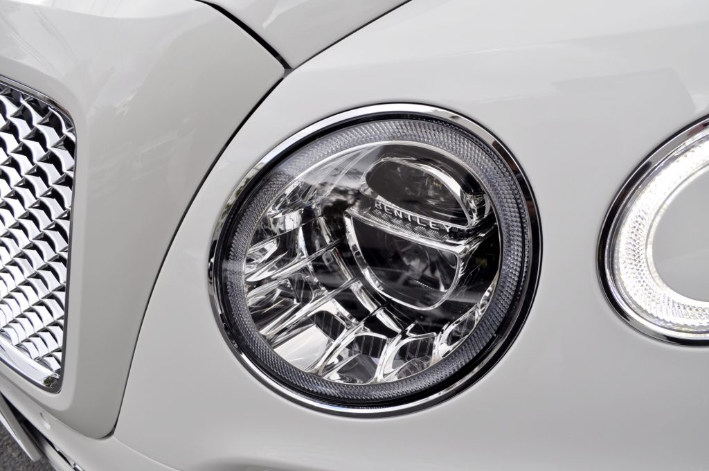 Z106 | 関西のメルセデスベンツ・ポルシェ・フェラーリのカスタムや車輌販売はボンド大阪へ