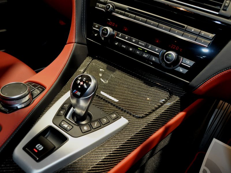 DSC_0139 | 関西のメルセデスベンツ・ポルシェ・フェラーリのカスタムや車輌販売はボンド大阪へ